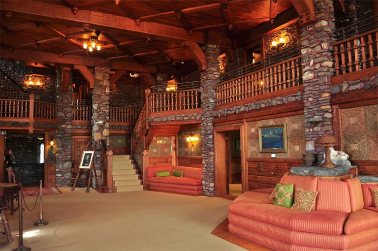 Visiting the Notoriously Eccentric Gillette Castle - Scenic States