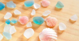 12 Best US Beaches for Sea Glass Collecting - Scenic States