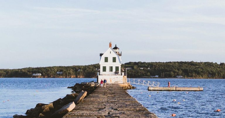 Visiting Rockland Maine: Attractions, Food and Hotel Guide - Scenic States