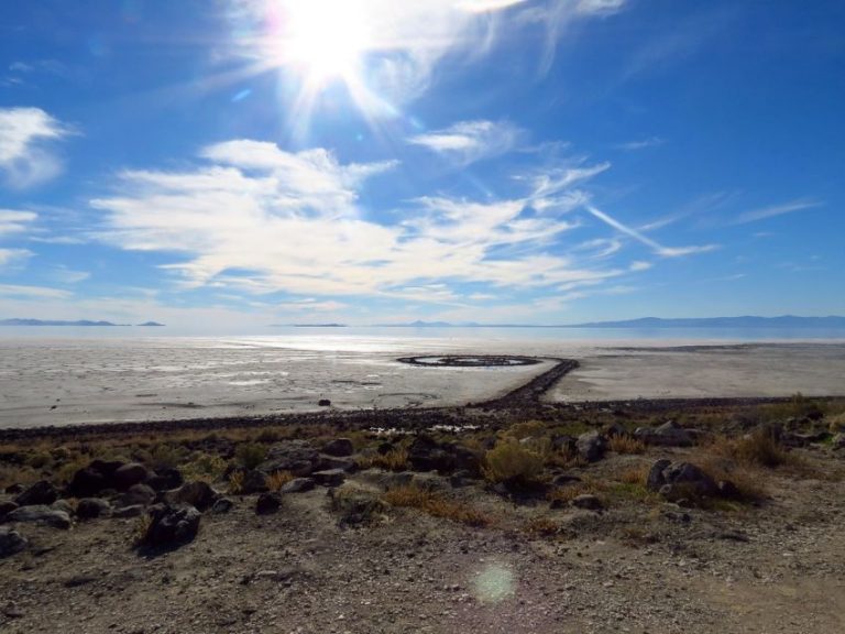 9 Great Salt Lake Beaches Worth Visiting - Scenic States