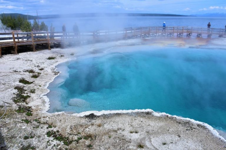 A Fascinating Look Inside Yellowstone's Mud Pots - Scenic States