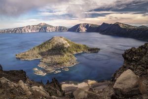 15 Best Lakes in the US to Add to Your Bucket List - Scenic States