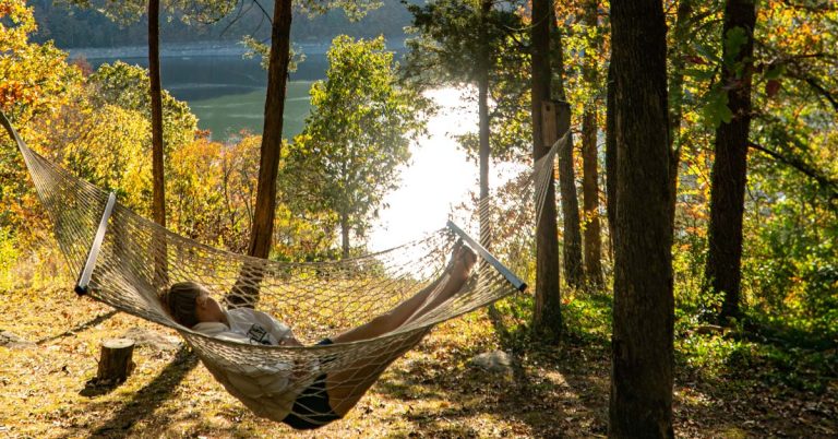 15 Best Lakes in the US to Add to Your Bucket List - Scenic States