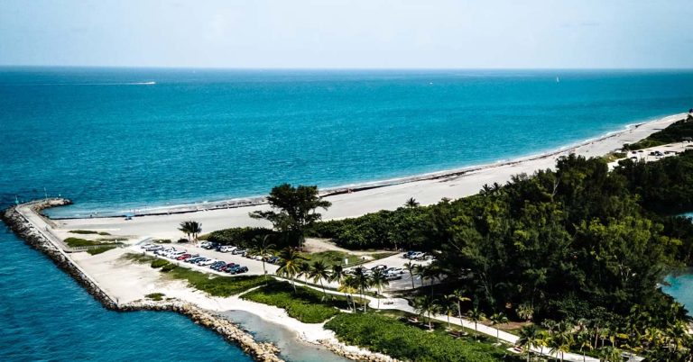 7 Jupiter FL Beaches for a Stress-Free Beach Day - Scenic States