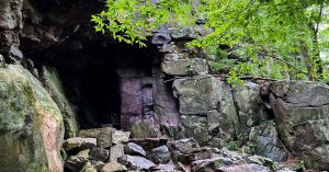 6 Caves in Wisconsin That Will Blow Your Mind - Scenic States