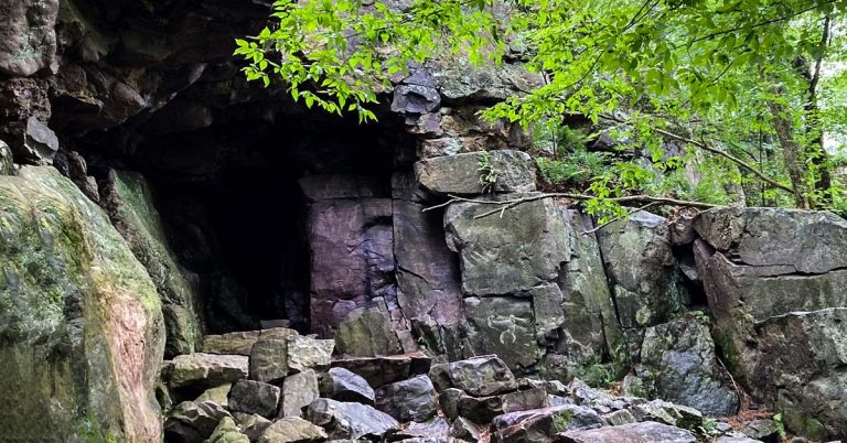 6 Caves in Wisconsin That Will Blow Your Mind - Scenic States